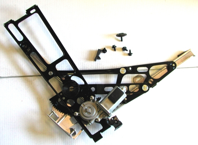 Corvette Regulator Power Window Left 84 96 ( #8881318L ) | EC Products